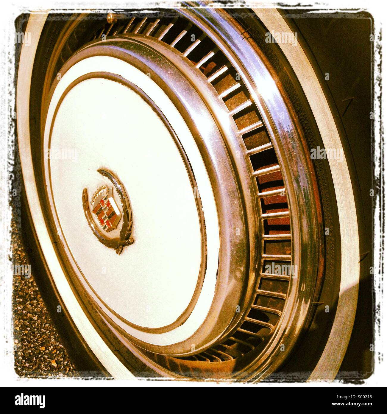 Old hubcap hi-res stock photography and images - Alamy