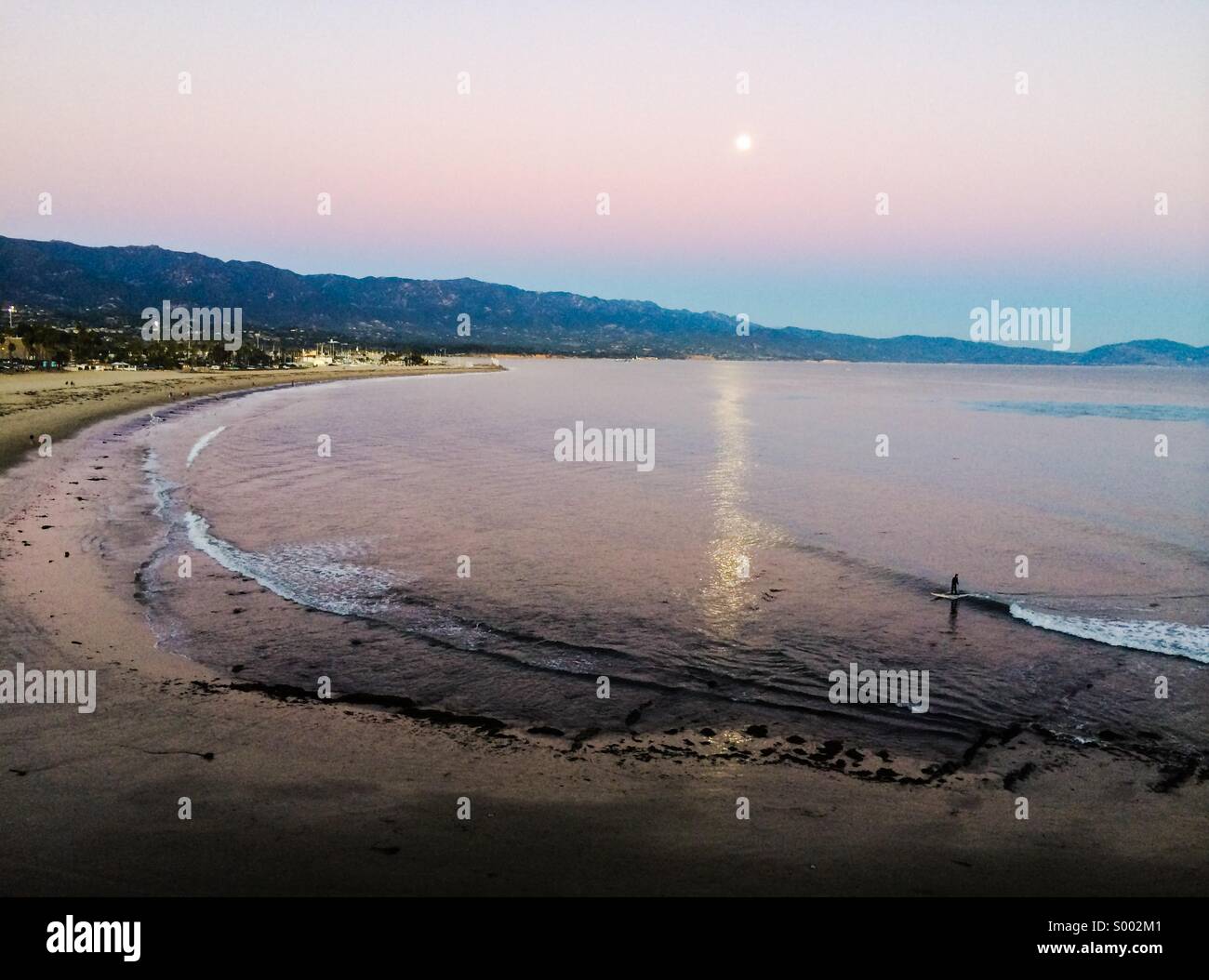 Santa barbara surf hi-res stock photography and images - Alamy