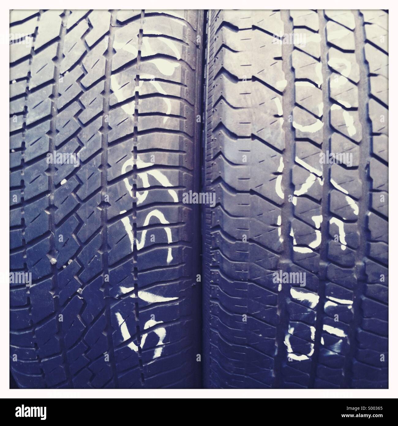 Flat tire side of the road hi-res stock photography and images - Alamy