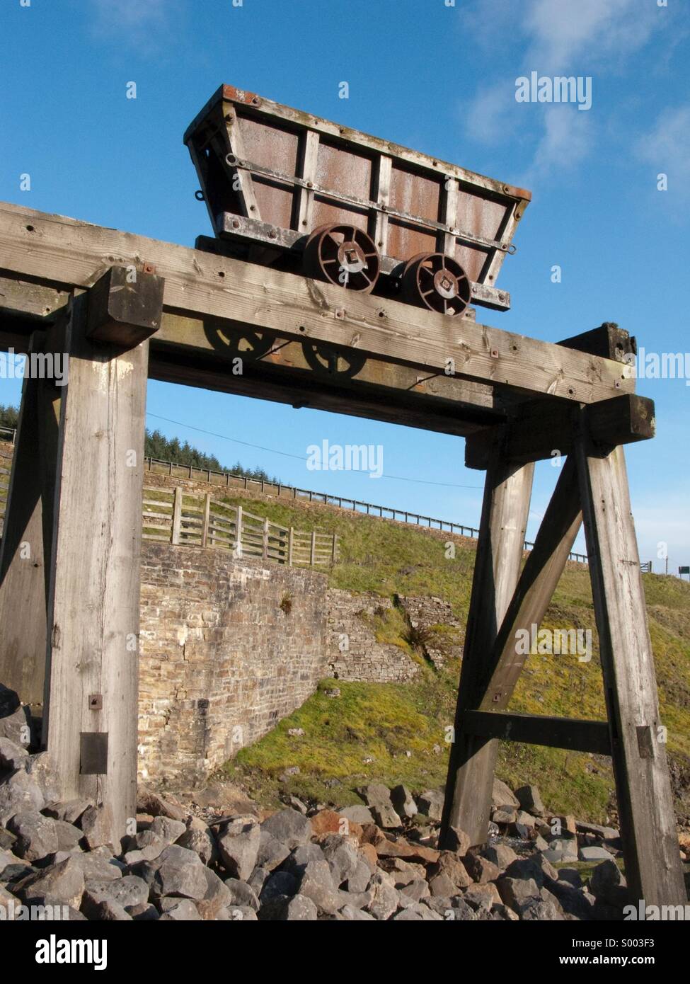 Coal container hi-res stock photography and images - Alamy