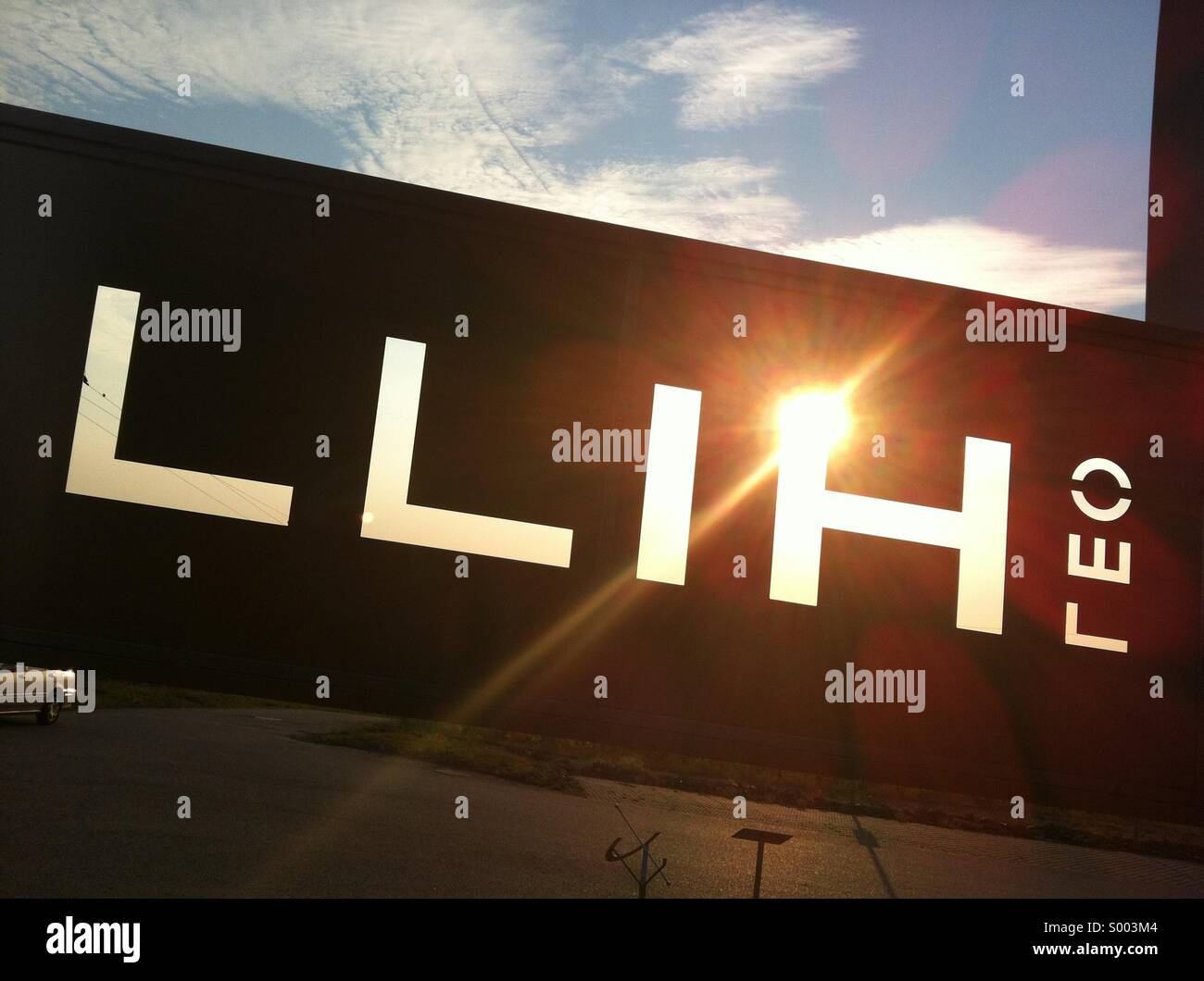 Leo hill hi-res stock photography and images - Alamy