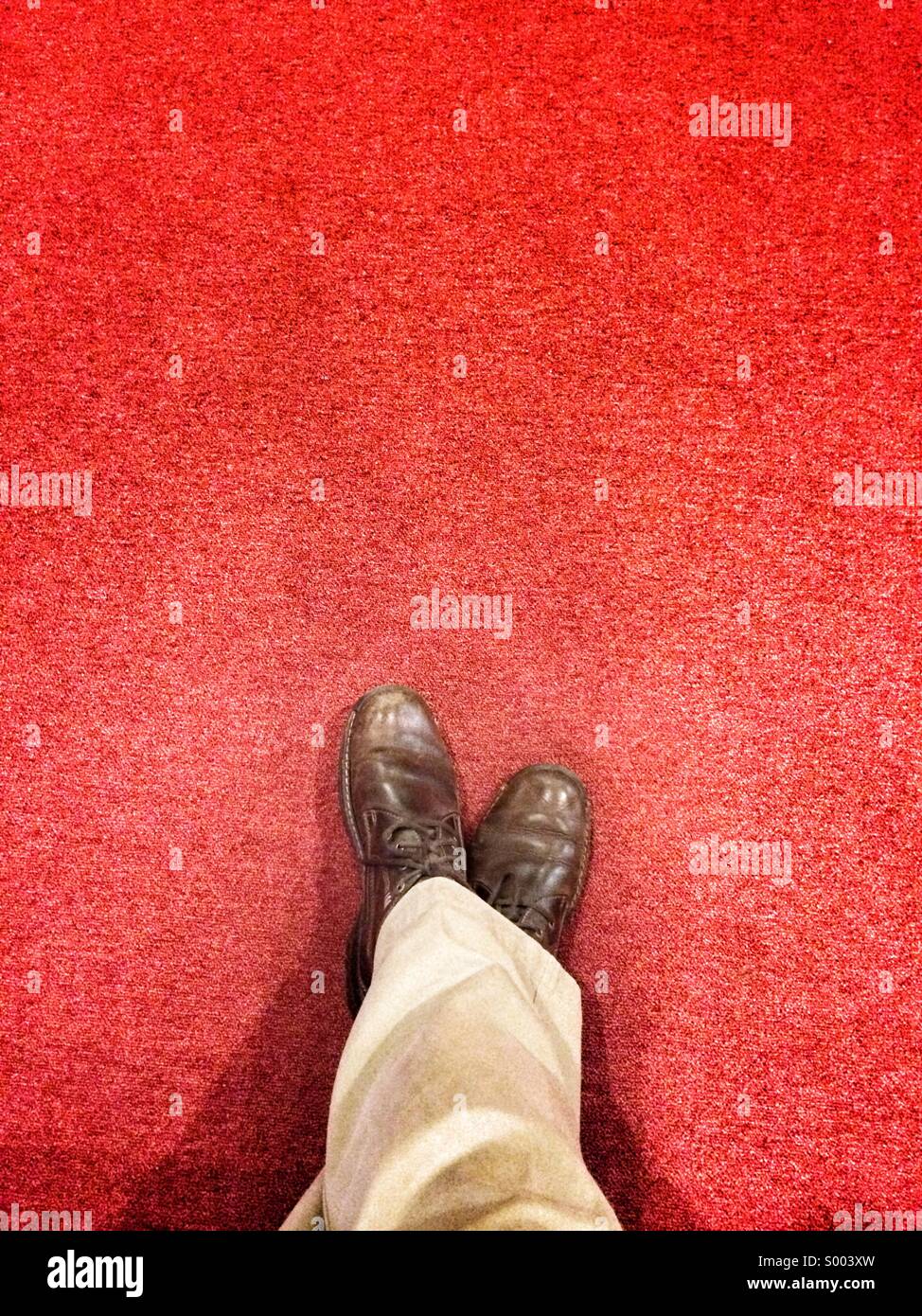 Crossed feet hi-res stock photography and images - Alamy