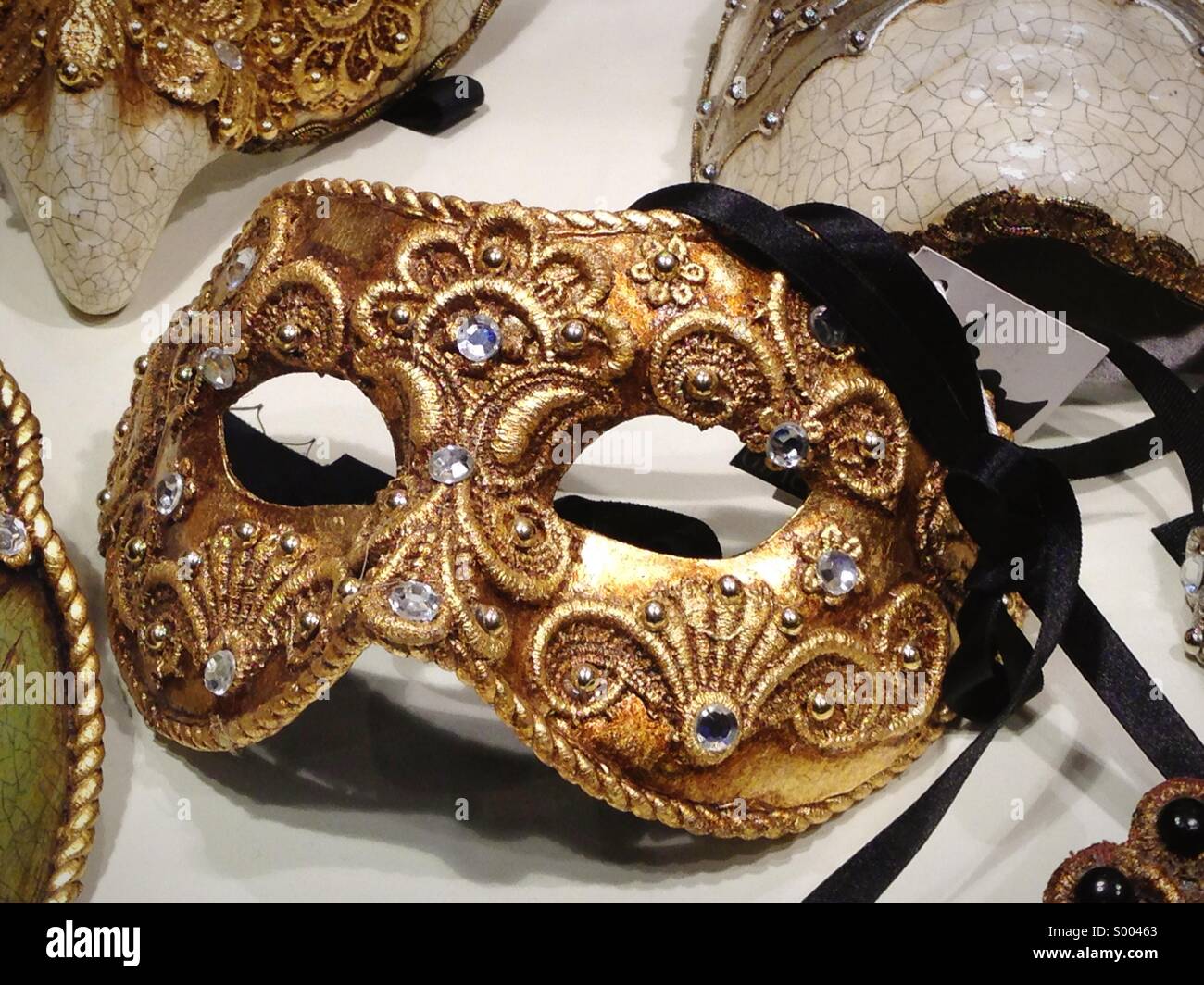 Venice mask hi-res stock photography and images - Alamy