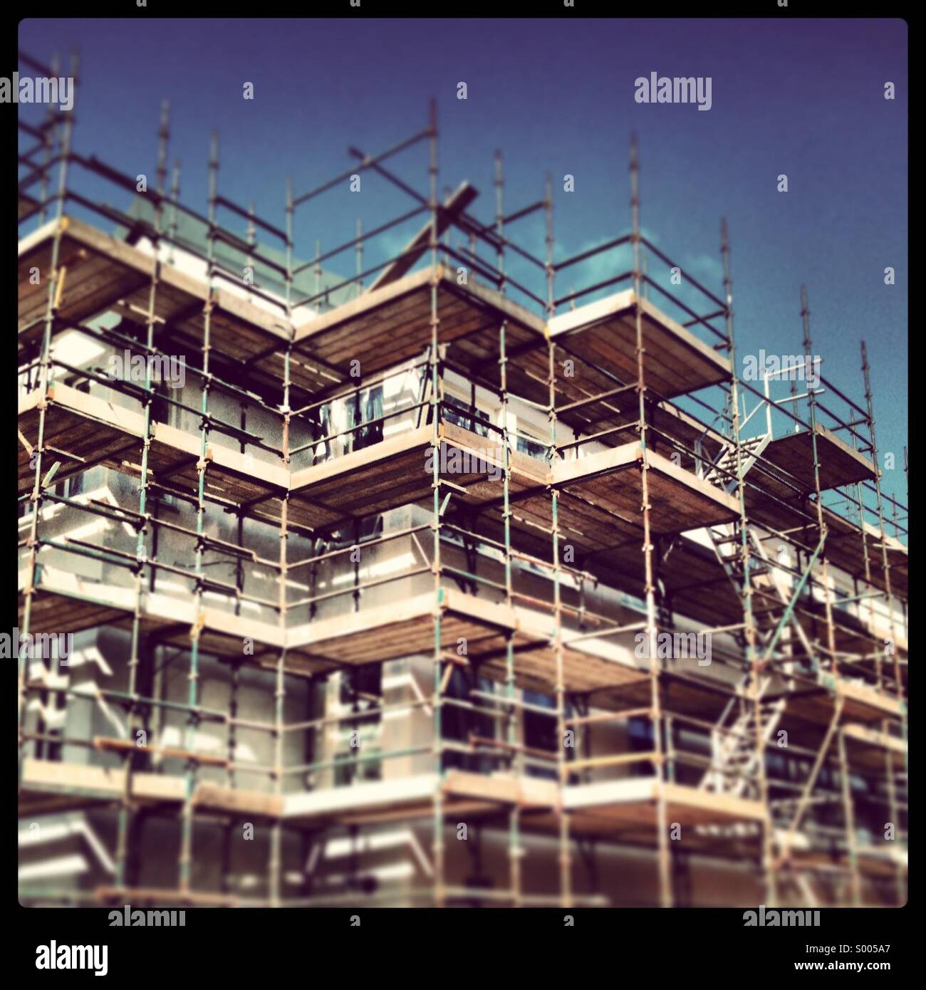 Scaffolding extension hi-res stock photography and images - Alamy