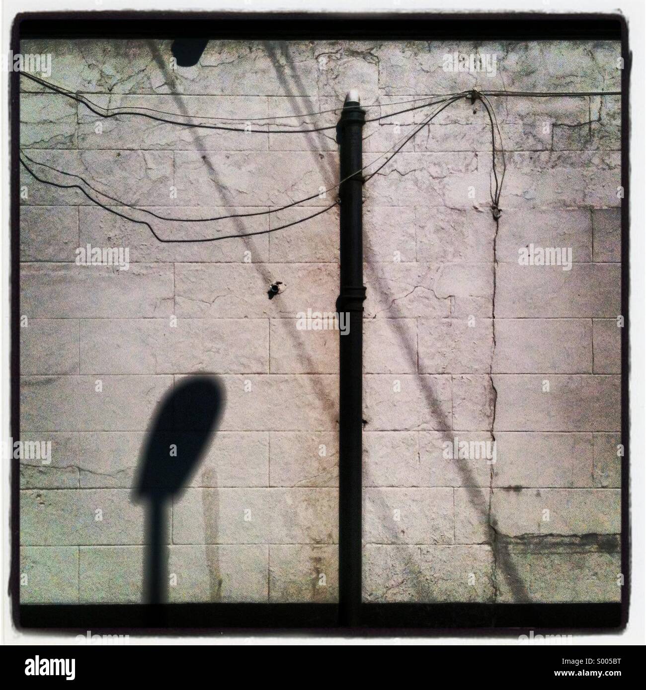 Pole lights hi-res stock photography and images - Alamy