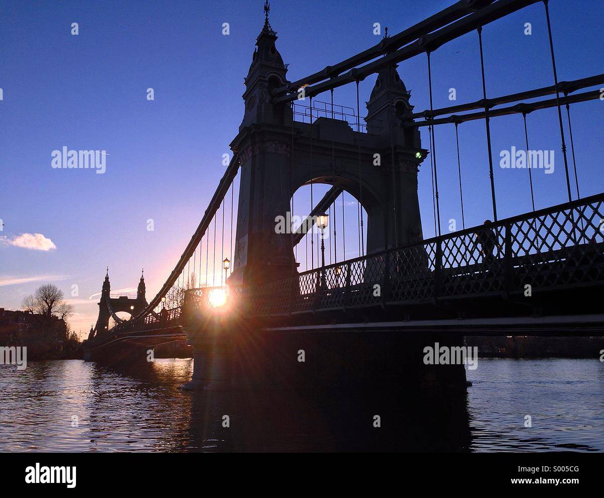 Hammersmith bridge london hi-res stock photography and images - Alamy