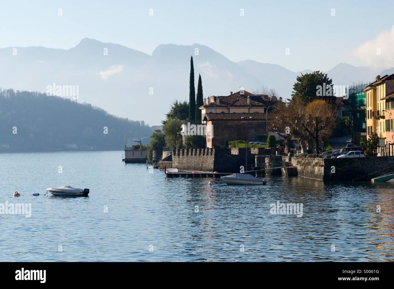 Lake como travel hi-res stock photography and images - Alamy