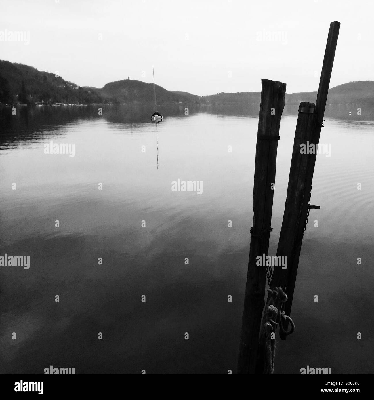 White lake black and white smartphone stock photos - Alamy