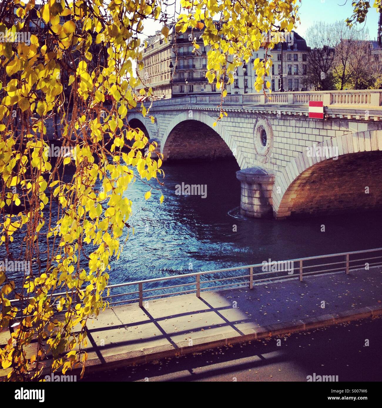 Brisk autumn hi-res stock photography and images - Alamy