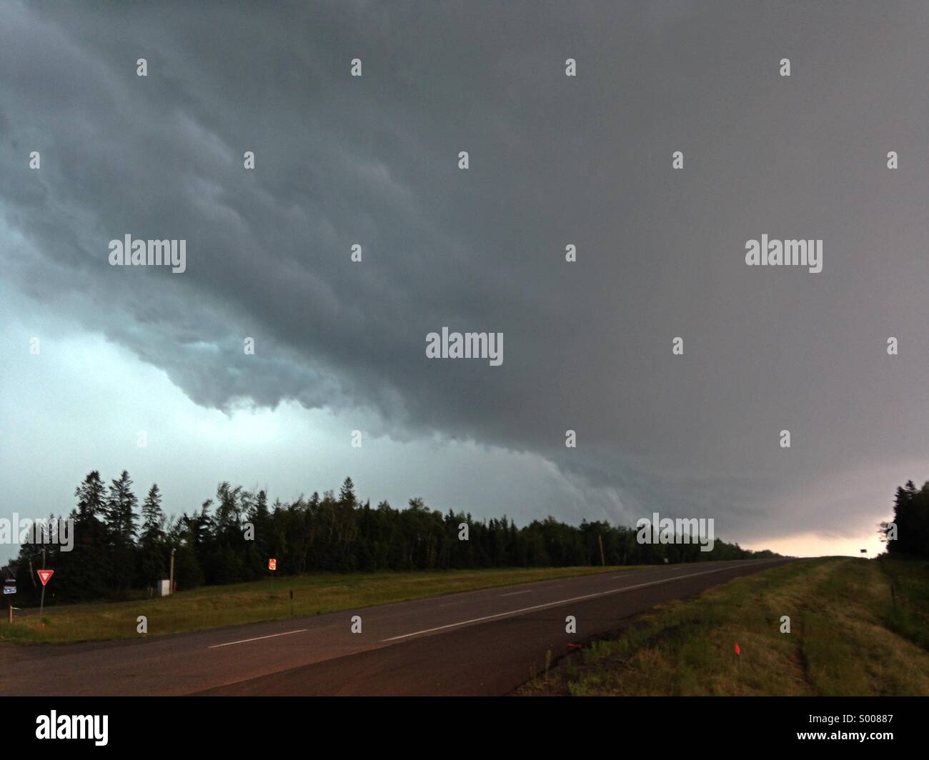 Rural minnesota highway hi-res stock photography and images - Alamy