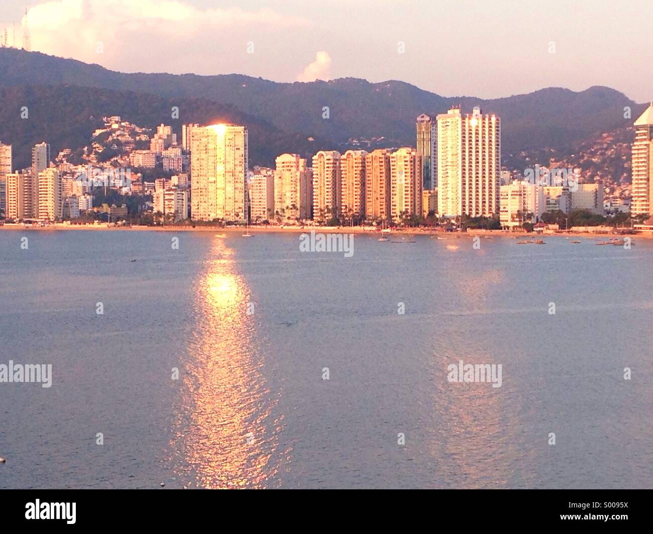 Acapulco Mexico High Resolution Stock Photography and Images - Alamy