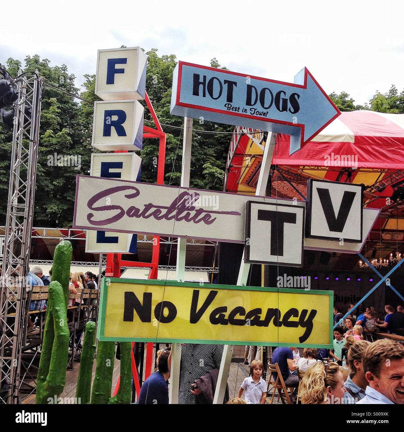 Signs festival hi-res stock photography and images - Alamy