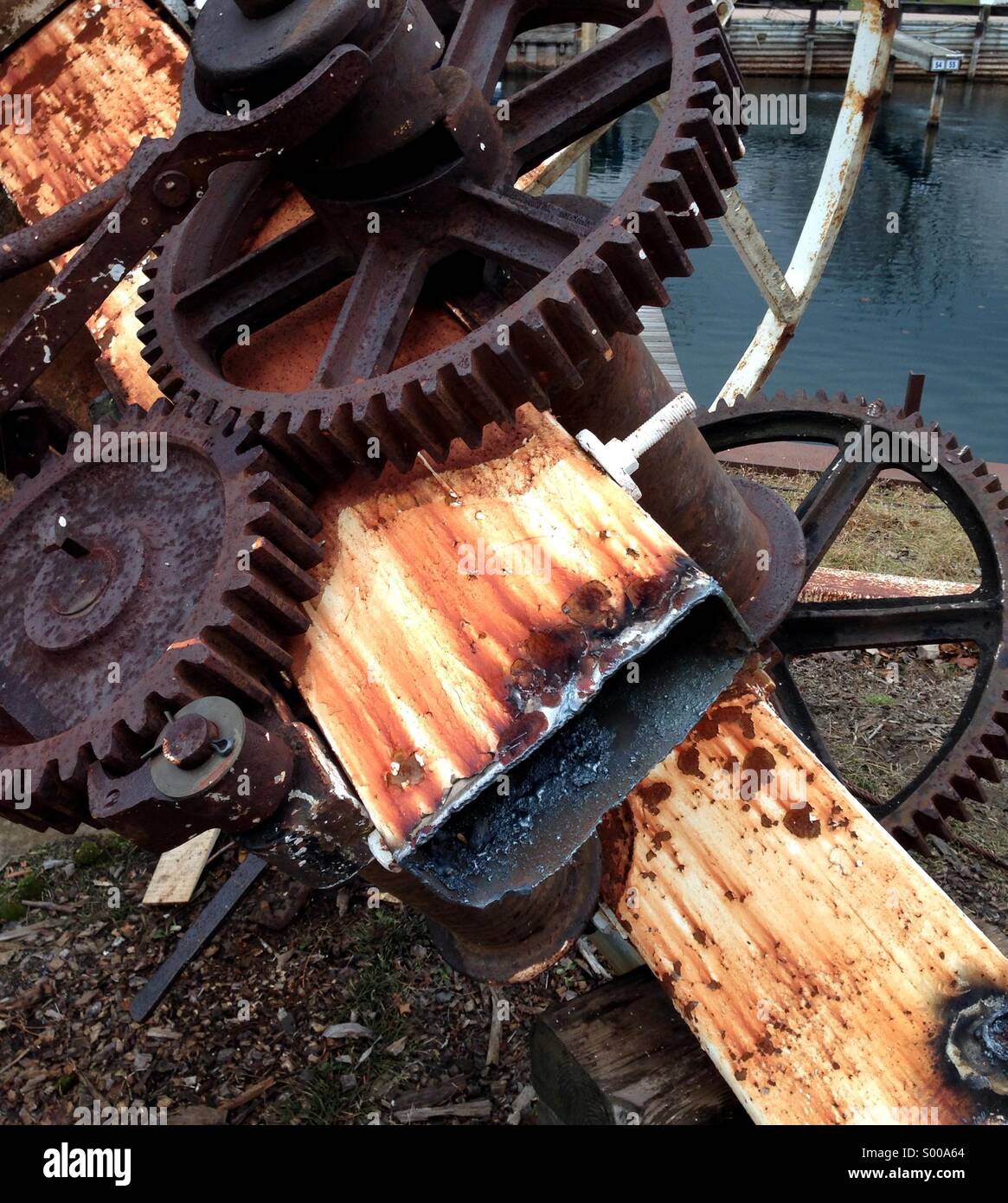 Fallen crane hi-res stock photography and images - Alamy