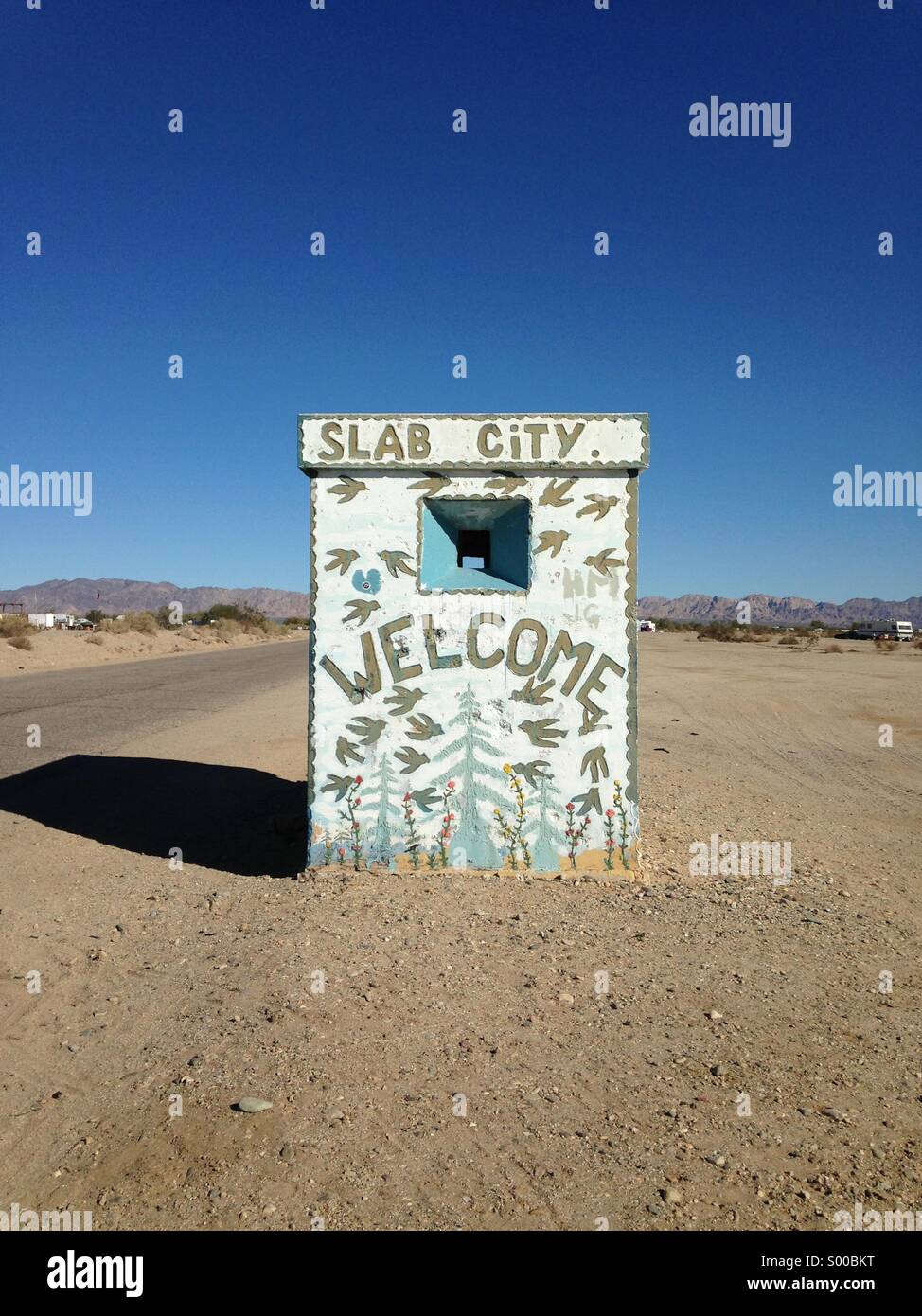 Entrance to Slab City, Niland, Calif Stock Photo - Alamy