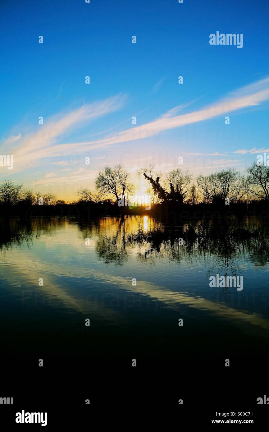 Laleham hi-res stock photography and images - Alamy