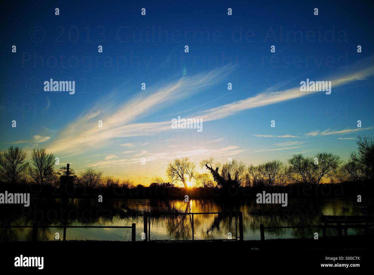 Staines hi-res stock photography and images - Alamy