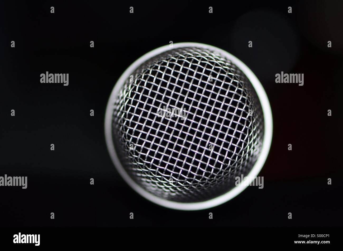 Mic grille hi-res stock photography and images - Alamy