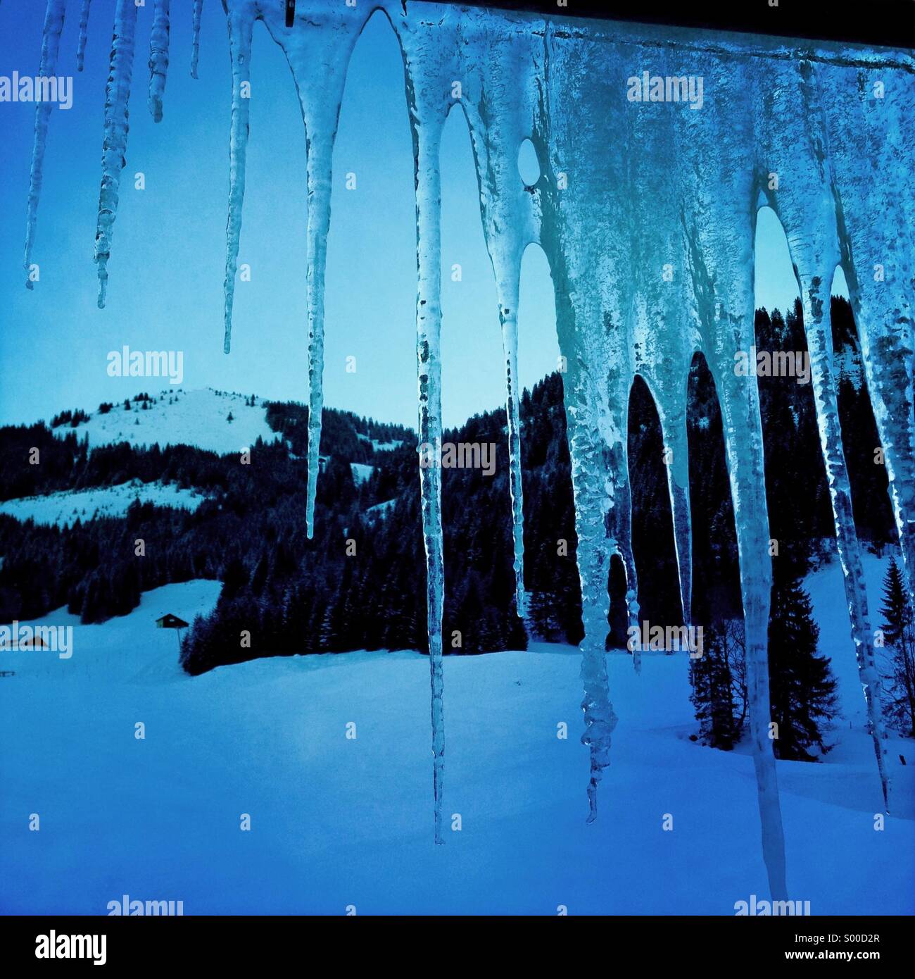 Icicles landscape hi-res stock photography and images - Alamy