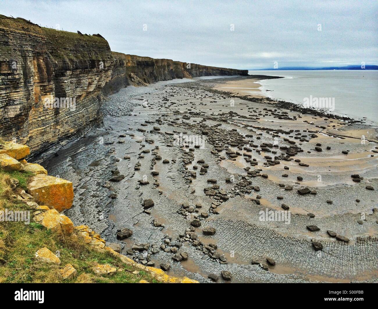 Monknash beach in South Wales, UK, showing the geological formations ...