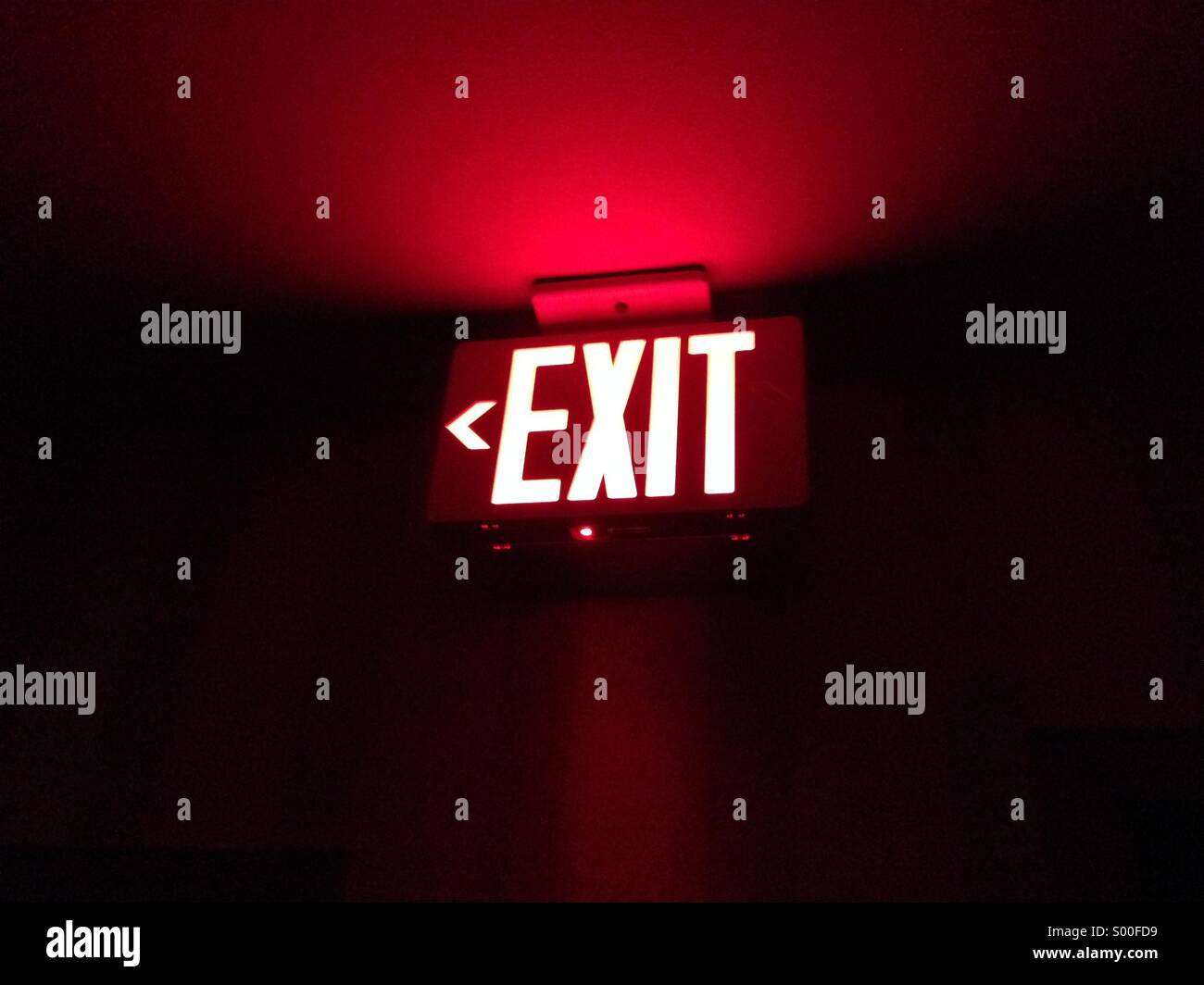 Exit in red hi-res stock photography and images - Alamy