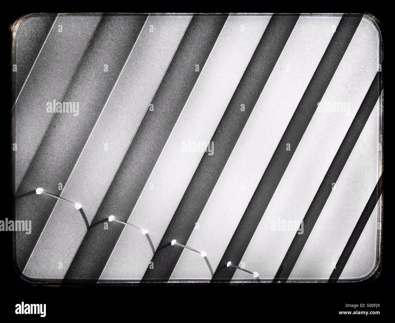 Blind pattern hi-res stock photography and images - Alamy