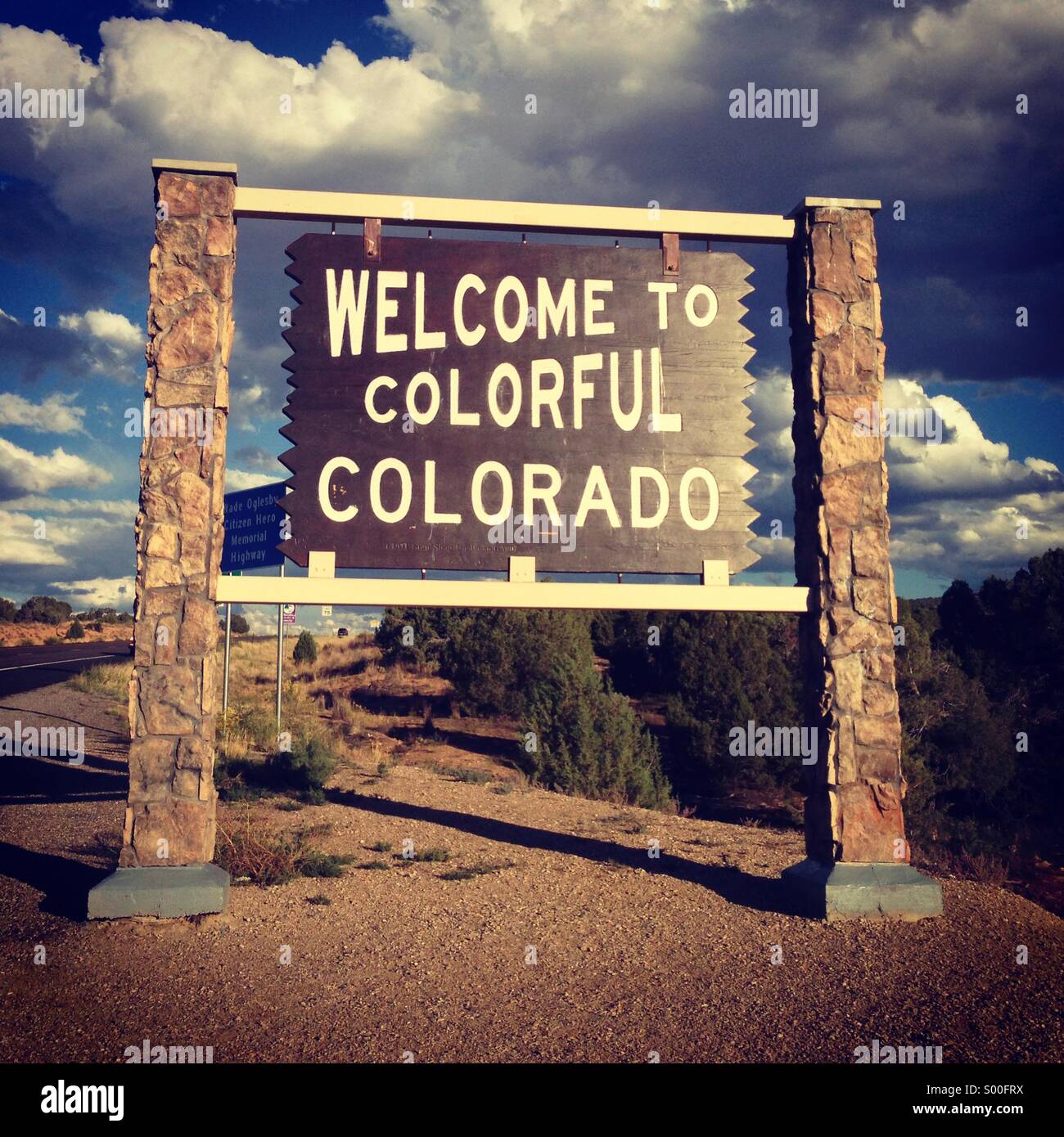 Colorado state border sign Stock Photo - Alamy