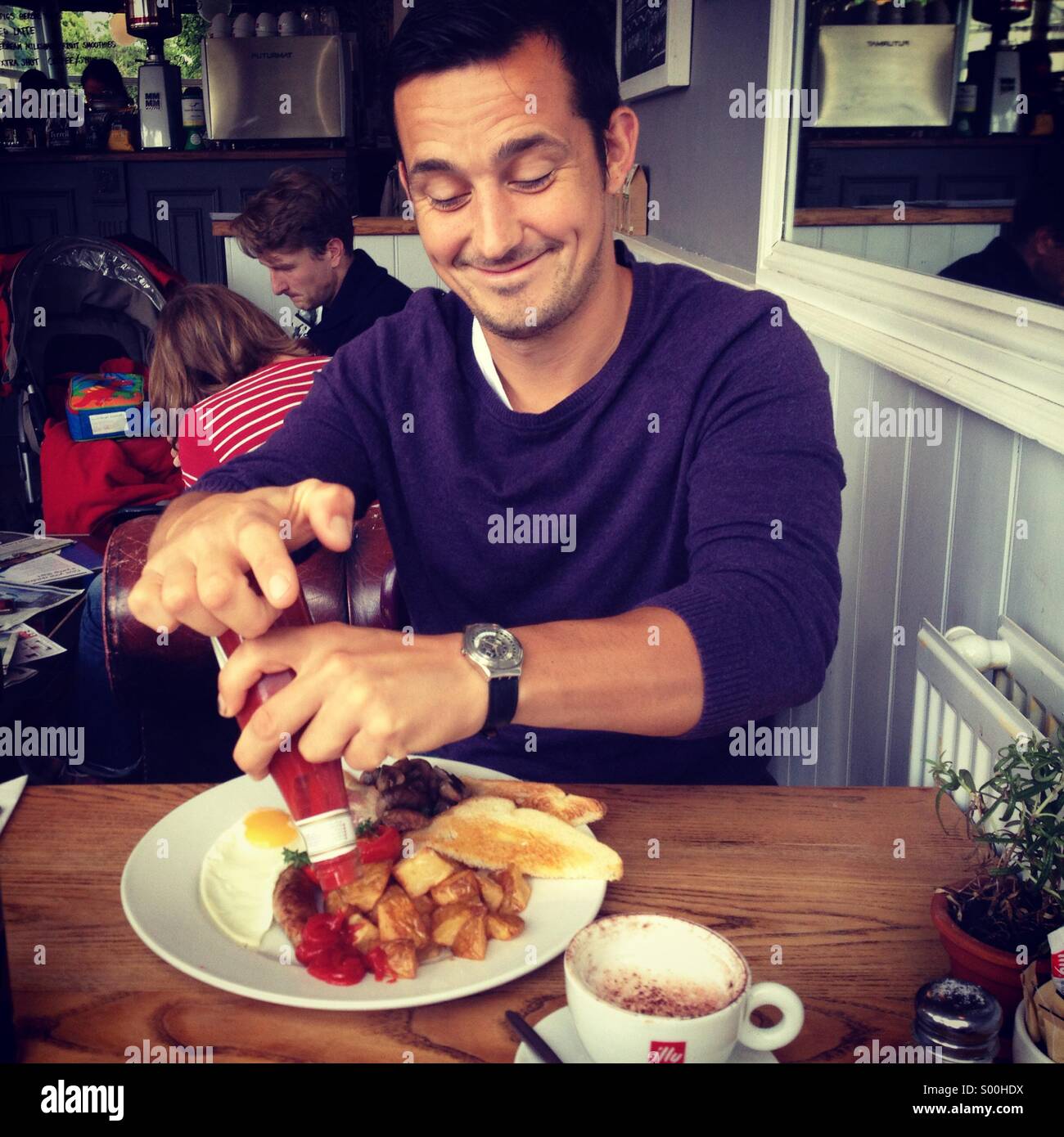 Full English Breakfast Cafe Eating Stock Photos & Full English ...