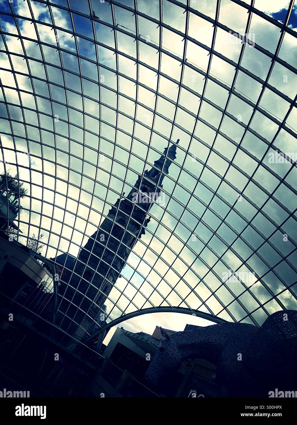 Trinity leeds roof hi-res stock photography and images - Alamy
