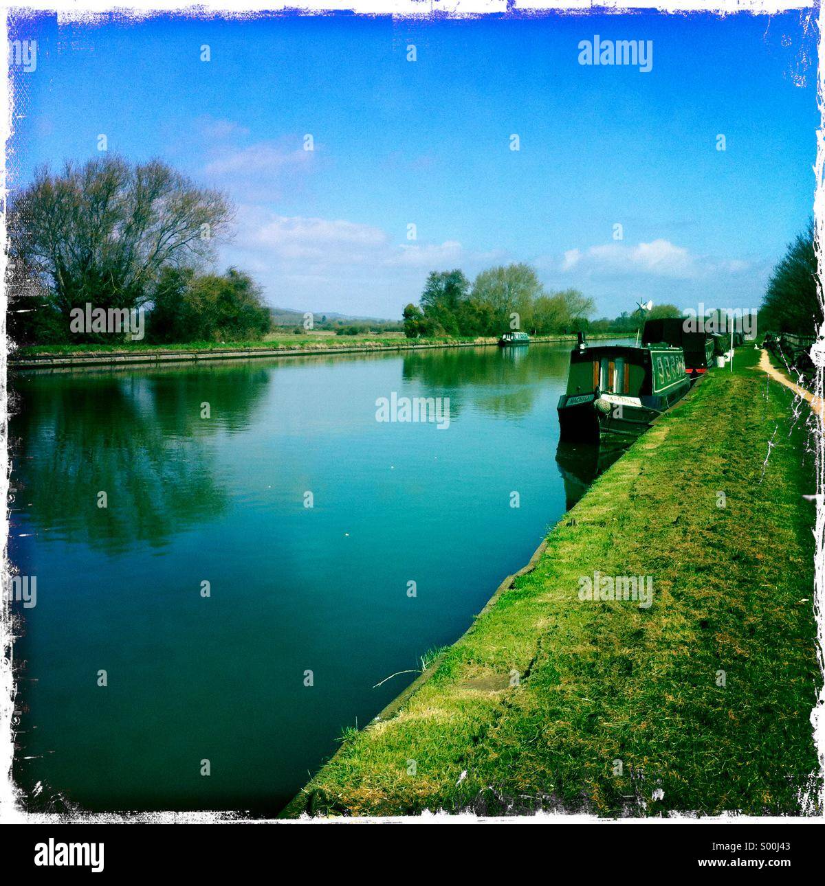 Narrowboat on Gloucester & Sharpness Canal, Gloucestershire, England ...