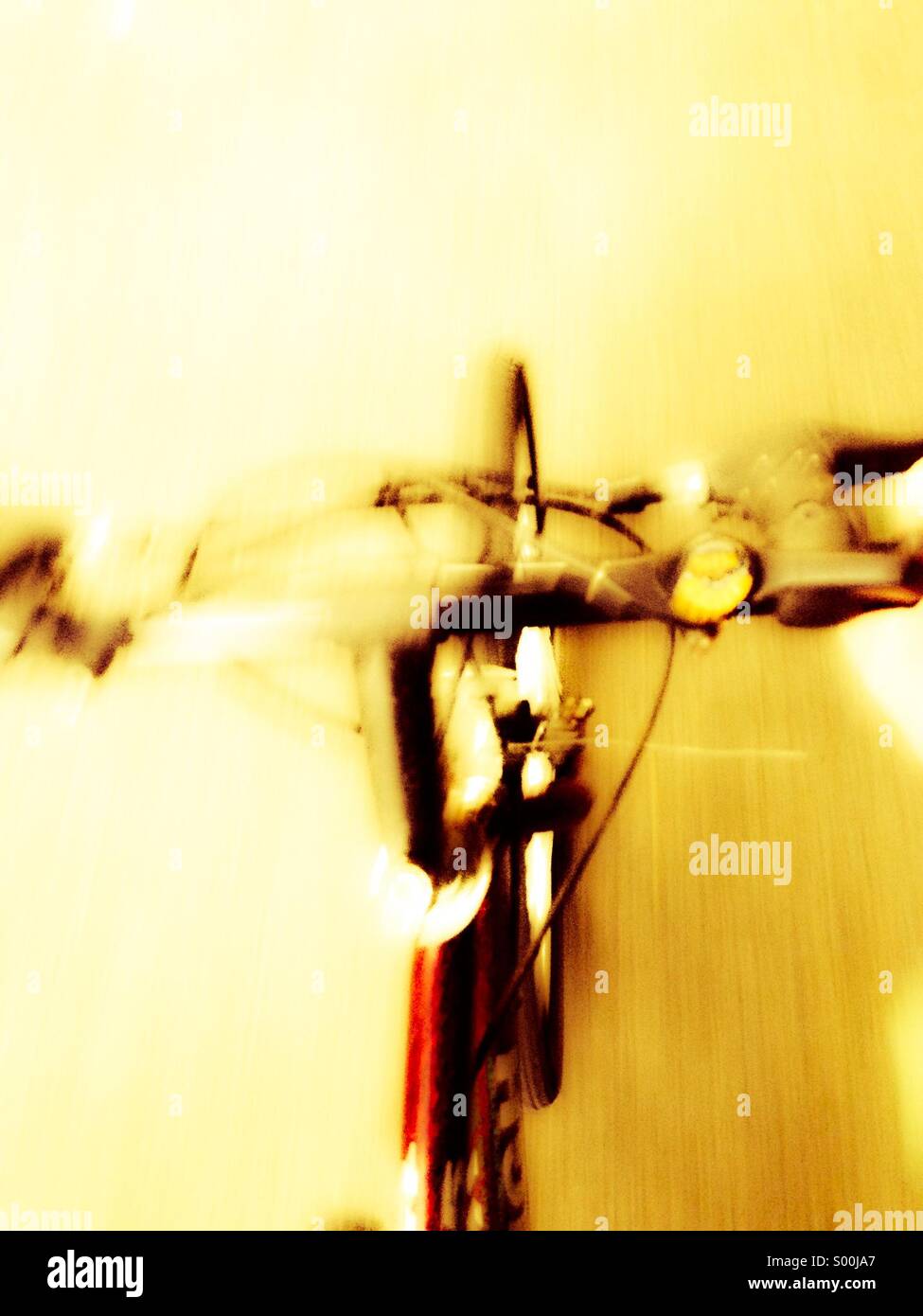 Front view mountain bike handlebars hi-res stock photography and images ...