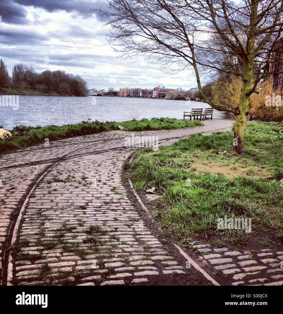 London barnes hi-res stock photography and images - Alamy