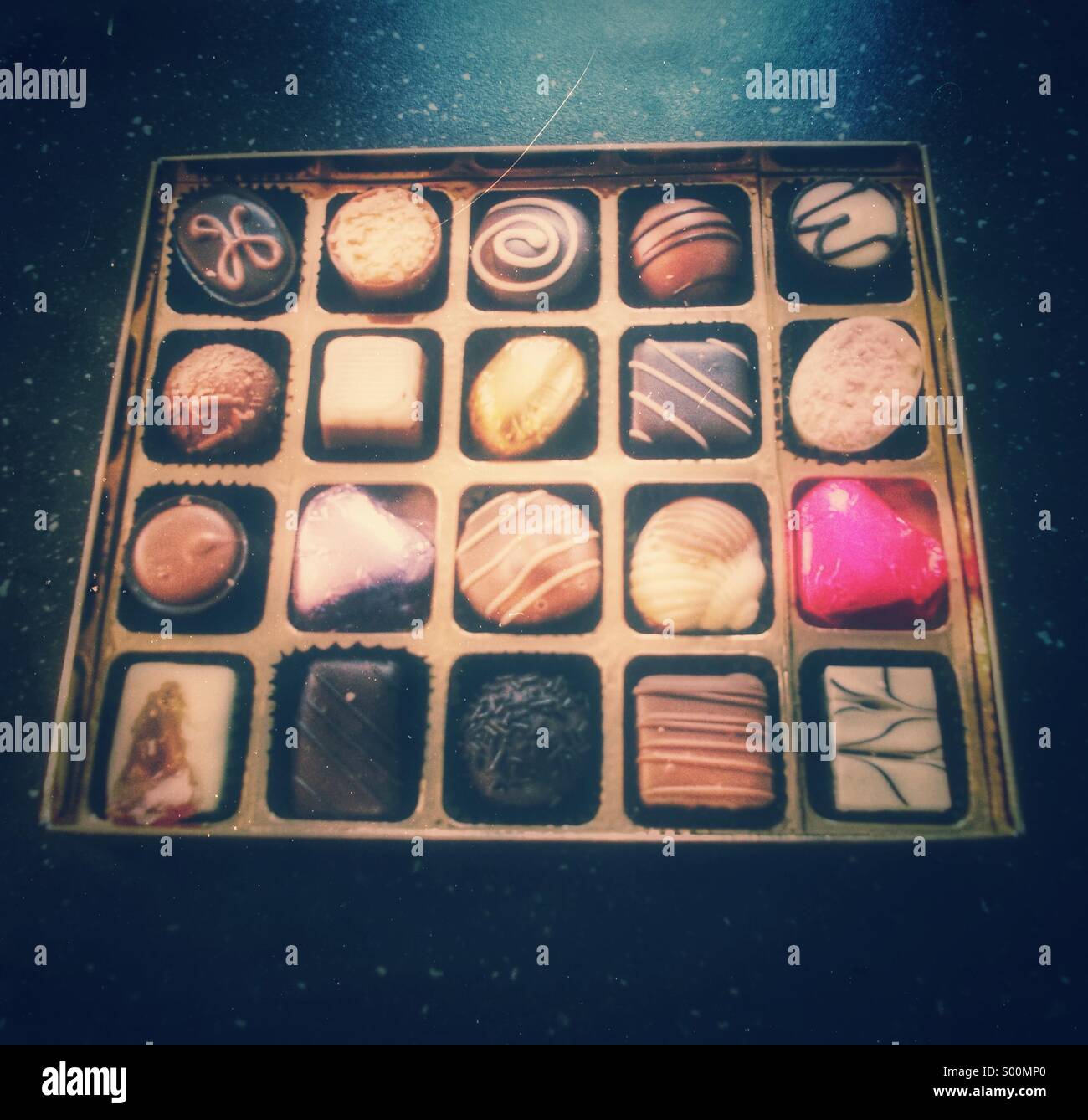 Retro box hi-res stock photography and images - Alamy