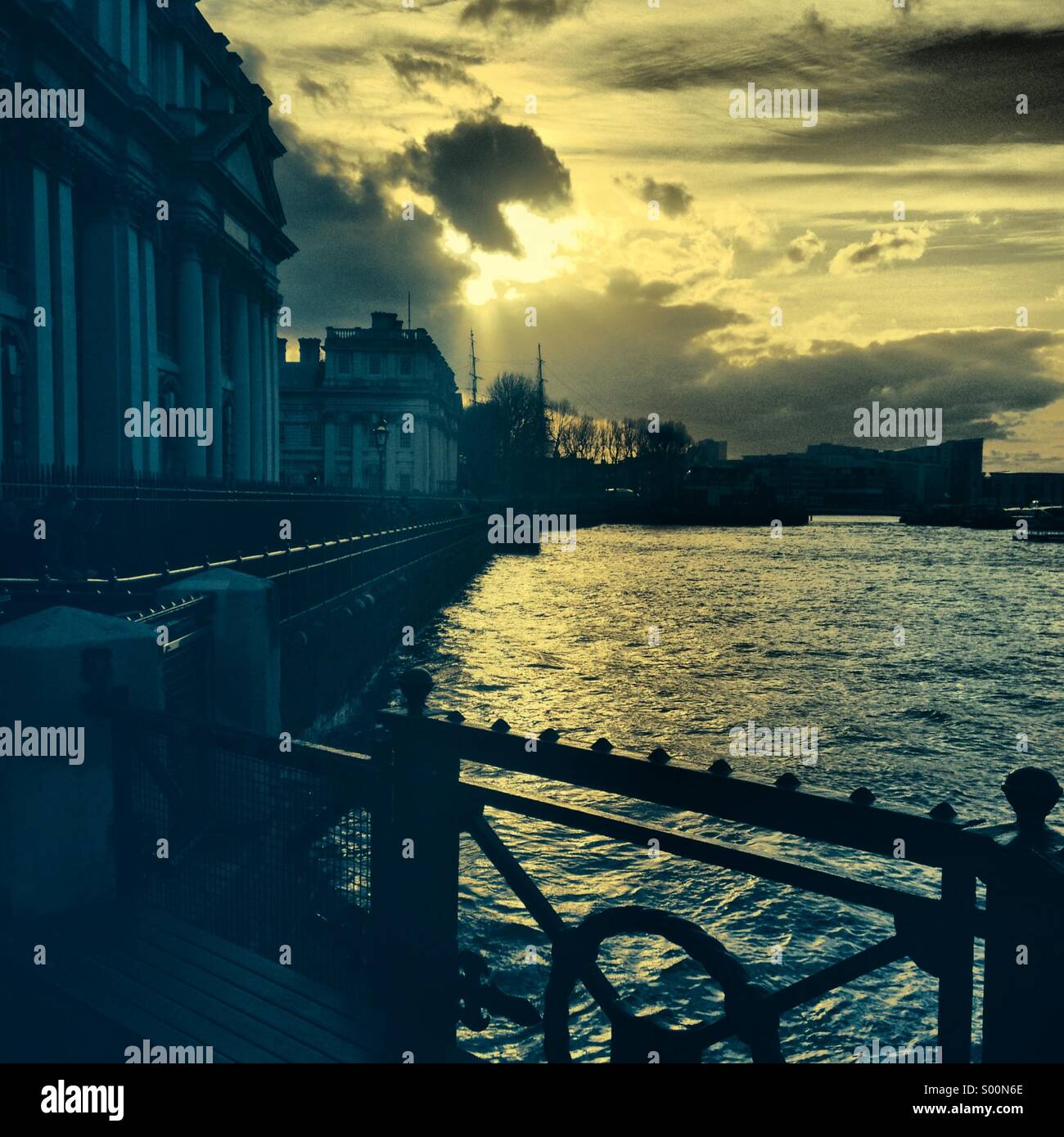 Greenwich river sunset hi-res stock photography and images - Alamy