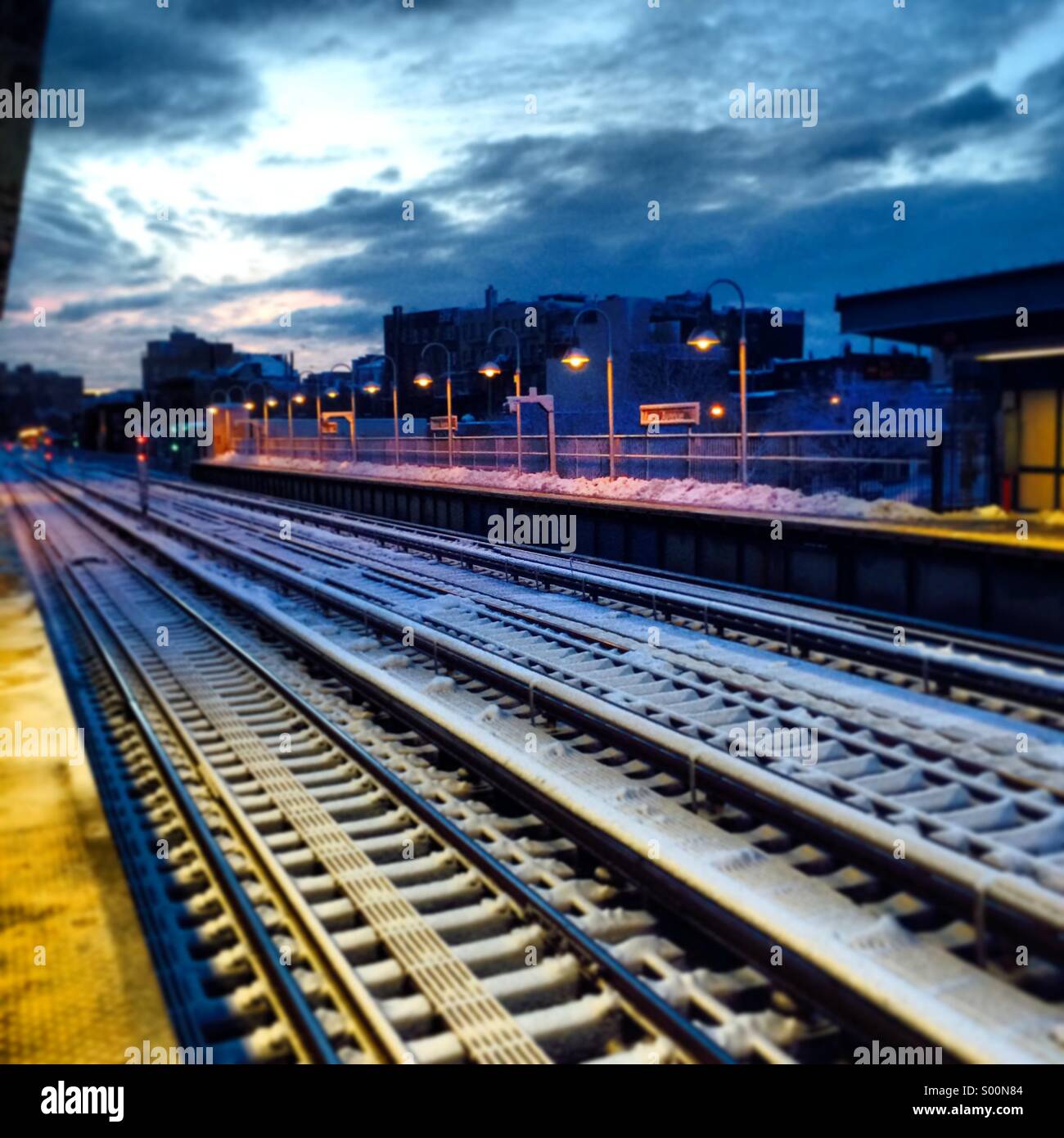 Covered subway High Resolution Stock Photography and Images - Alamy