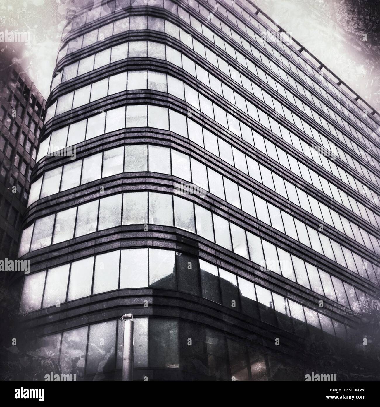 Office building exterior moscow hi-res stock photography and images - Alamy