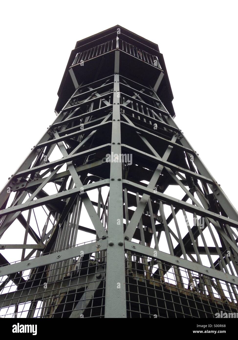 Cheddar gorge lookout tower hi-res stock photography and images - Alamy