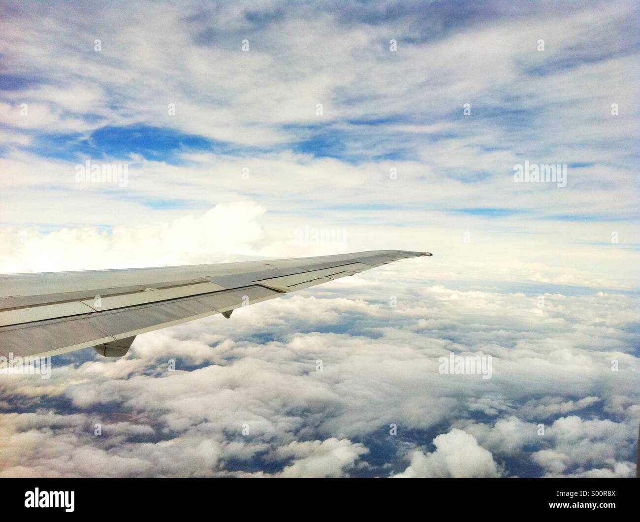 Clouds that fly hi-res stock photography and images - Alamy