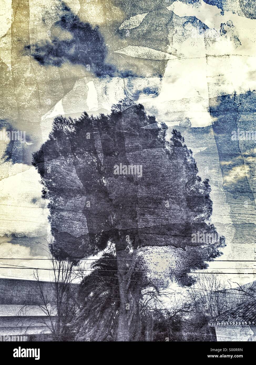 Fragmented clouds hi-res stock photography and images - Alamy