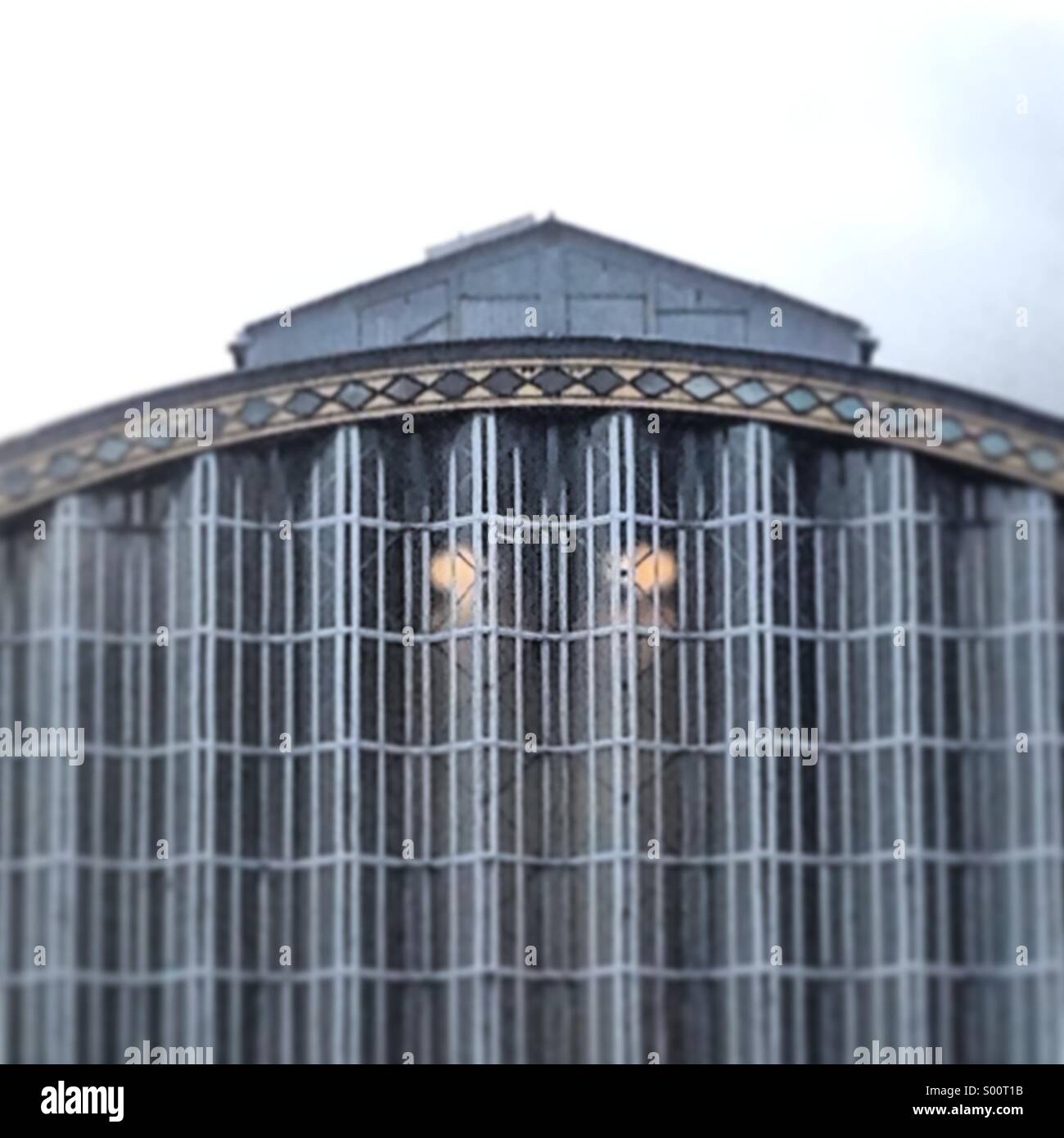 Building eyes hi-res stock photography and images - Alamy