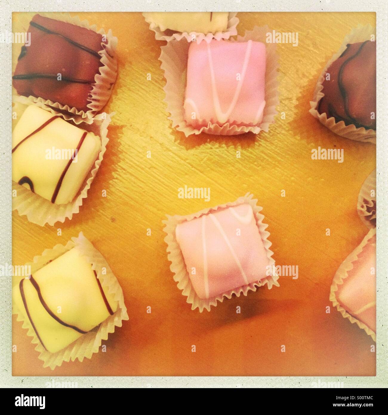French fancies hi-res stock photography and images - Alamy