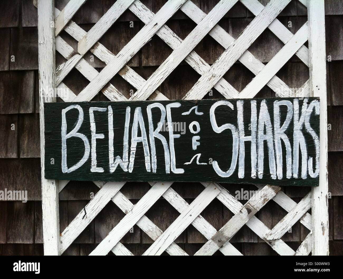Shark warning sign hi-res stock photography and images - Alamy