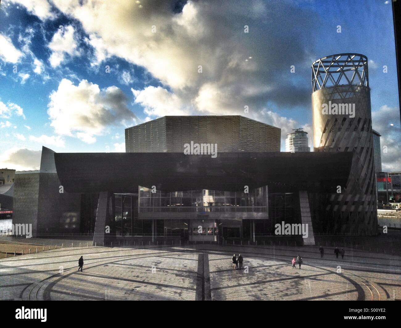 Lowry Theatre High Resolution Stock Photography and Images - Alamy