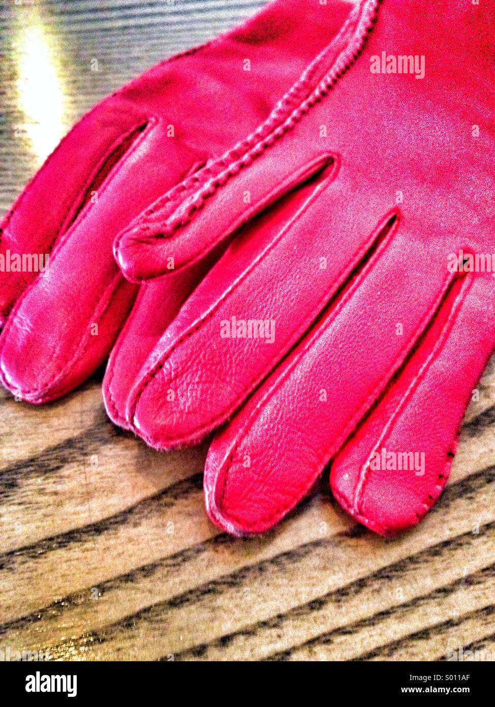Leather gloves woman hi-res stock photography and images - Alamy