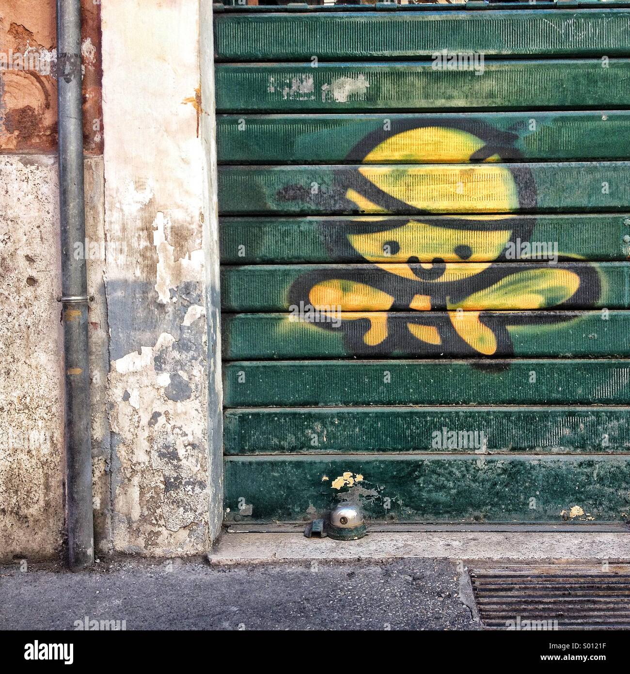 Graffiti in Rome, Italy Stock Photo - Alamy