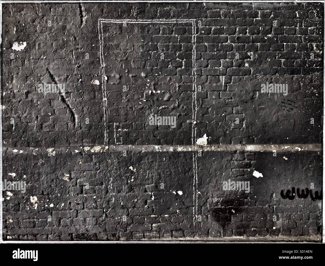 Dead door hi-res stock photography and images - Alamy