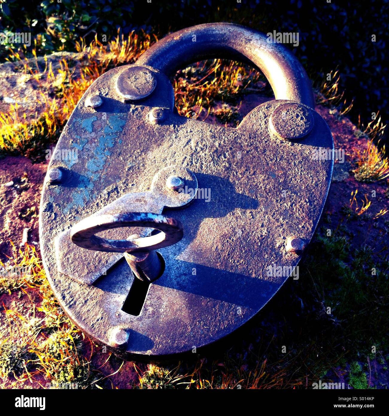 Old Padlock and Key Stock Photo - Alamy