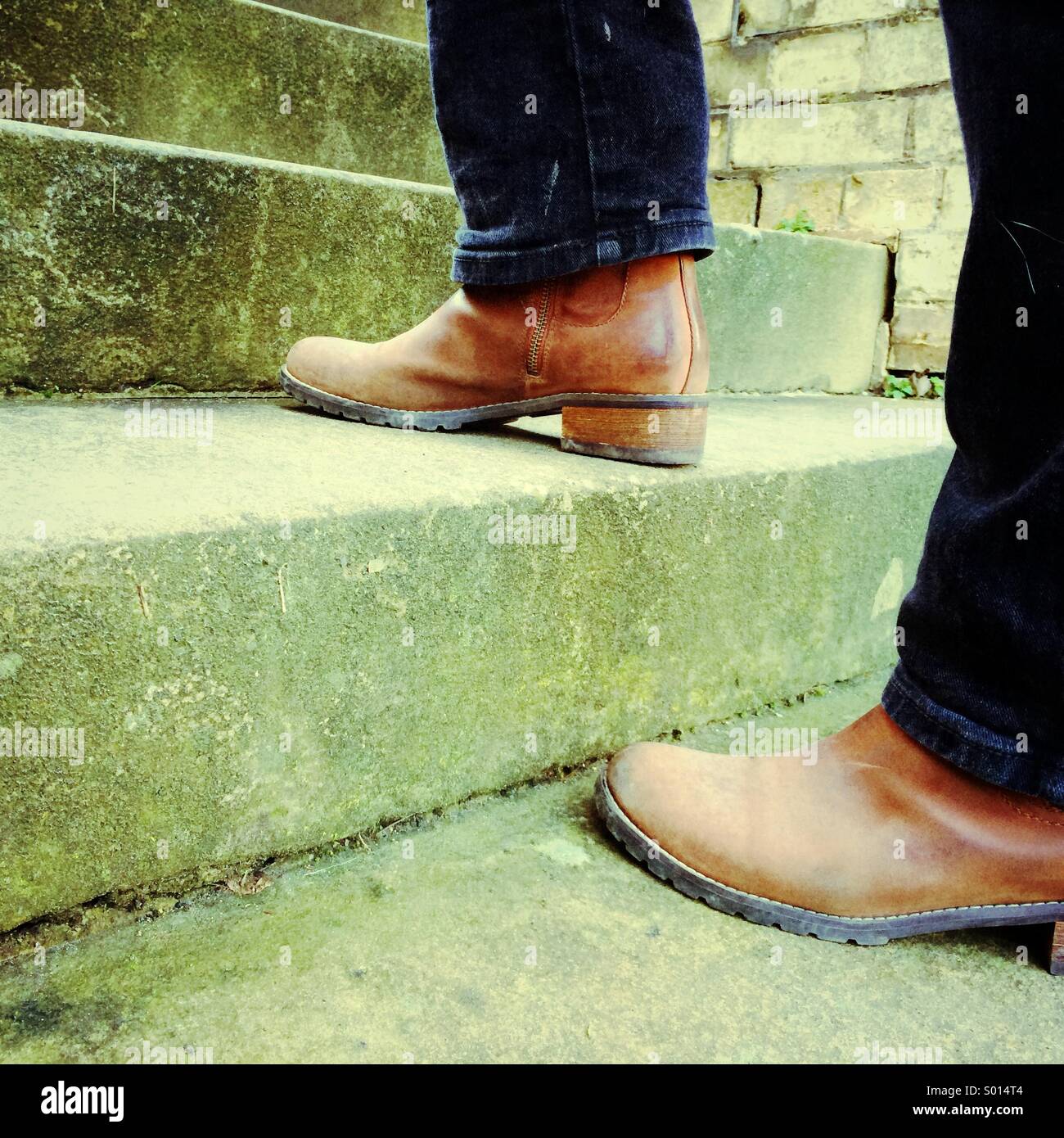 Climbing stone steps hi-res stock photography and images - Alamy