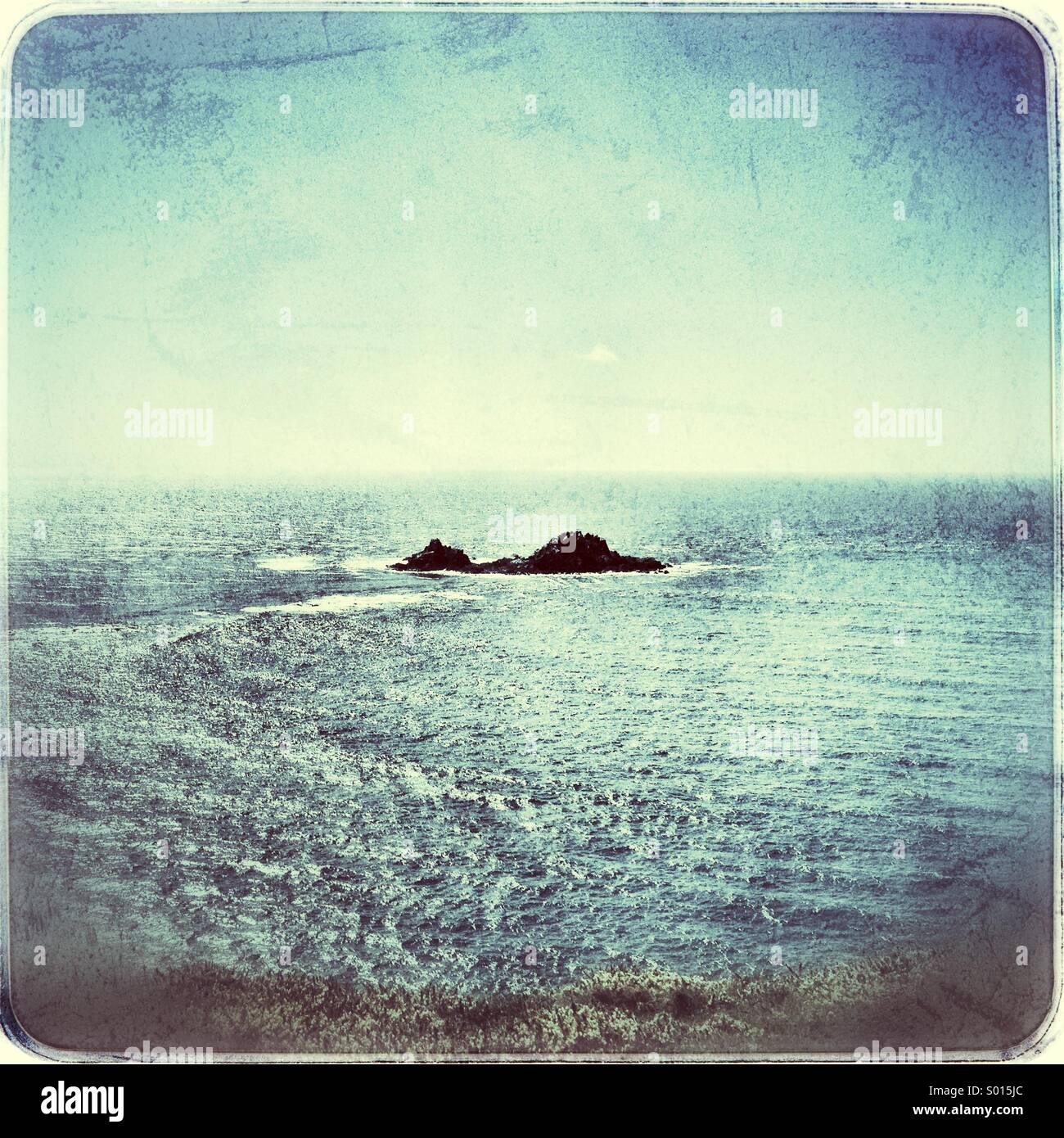 Dangerous rocks hi-res stock photography and images - Alamy