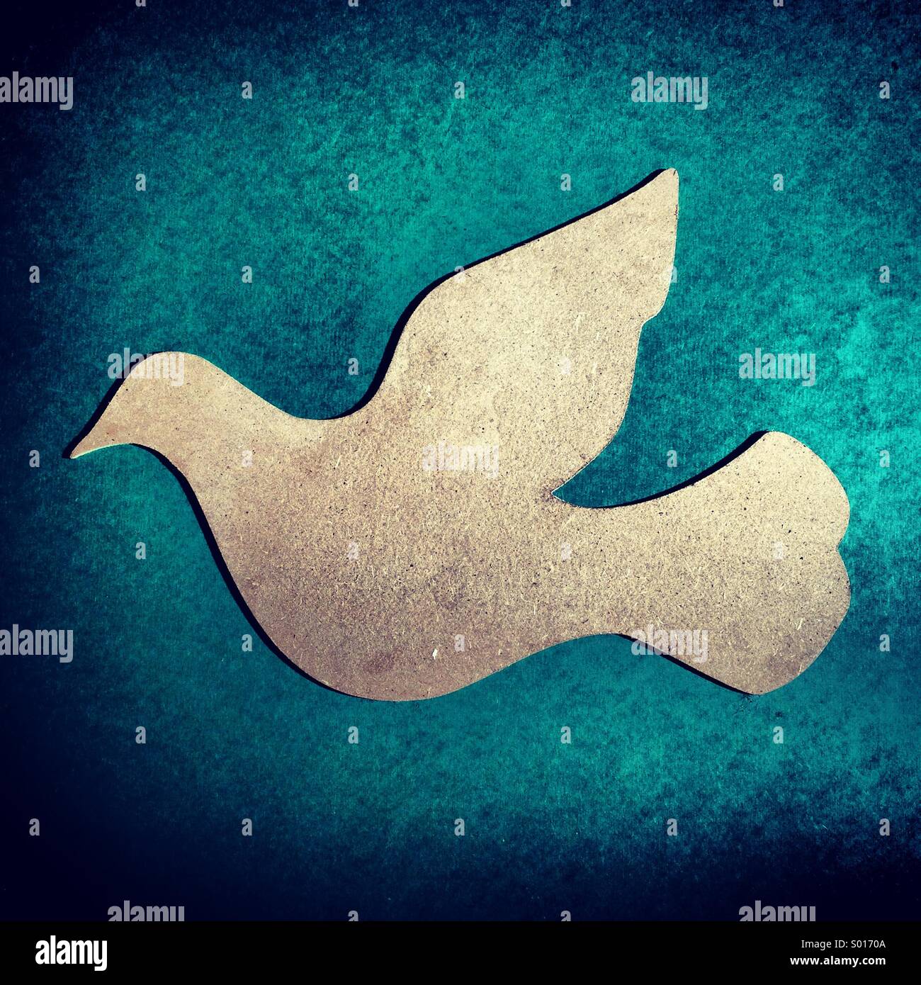 Dove shape hi-res stock photography and images - Alamy
