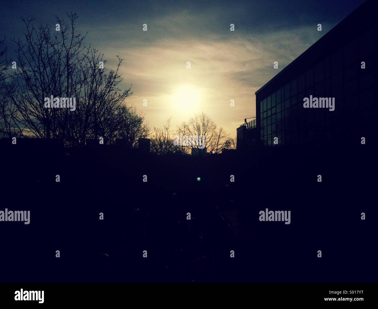 Hazy sky hi-res stock photography and images - Alamy